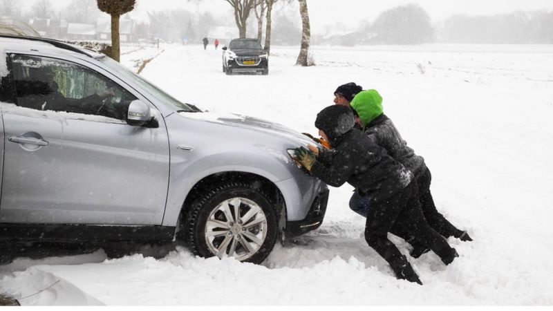 Storm Darcy: Netherlands hit by 'first major snowstorm in decade' - BBC ...