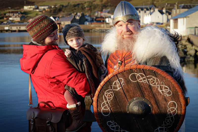 Up Helly Aa: Women and girls join Lerwick fire festival squads - BBC News