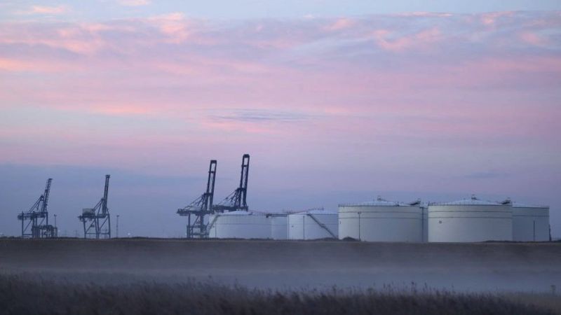 PM will explore energy market reform to cut bills - BBC News