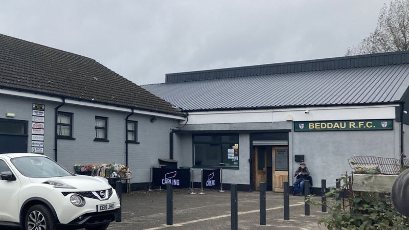 Natalie Buss: Woman chokes on marshmallows at Beddau rugby club - BBC News