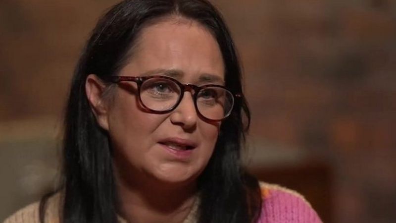 Ava White: Murdered girl's mum calls for action on knife crime - BBC News