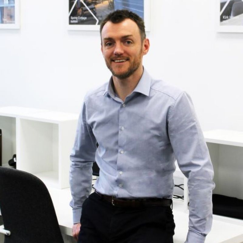 Lockdown Lego: The enthusiasts building mini masterpieces - BBC News