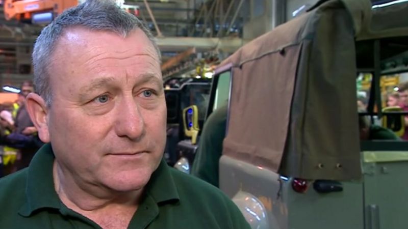 Land Rover Defender Solihull production ends - BBC News