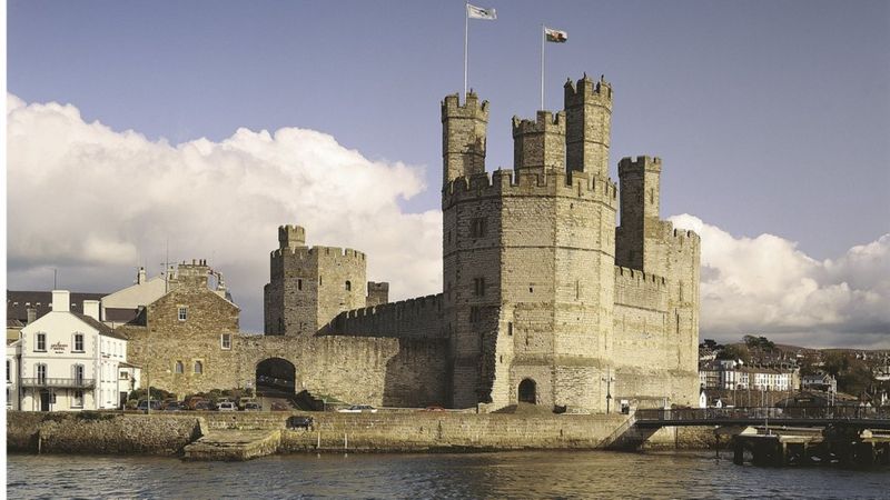 Lluniau: Cestyll Cymru // Photos: Castles of Wales - BBC Cymru Fyw