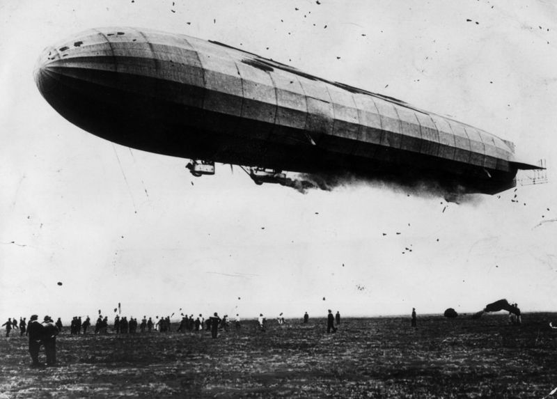 Bury St Edmunds Zeppelin terror raids remembered 100 years on - BBC News