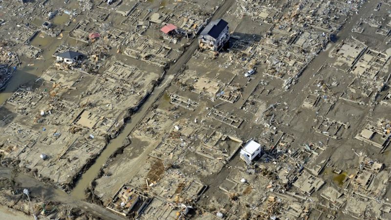 Diving into the world of the dead - BBC News
