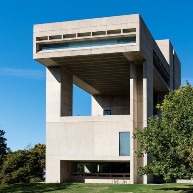 I M Pei: His most iconic buildings in pictures - BBC News