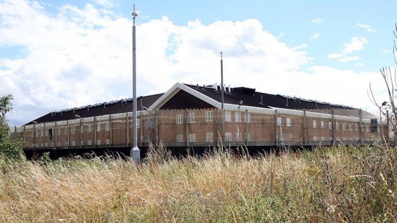 HMP The Mount: Second day of trouble at prison - BBC News