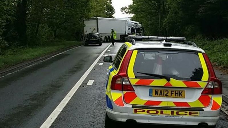 Lorry driver dies in head-on crash at Axminster - BBC News