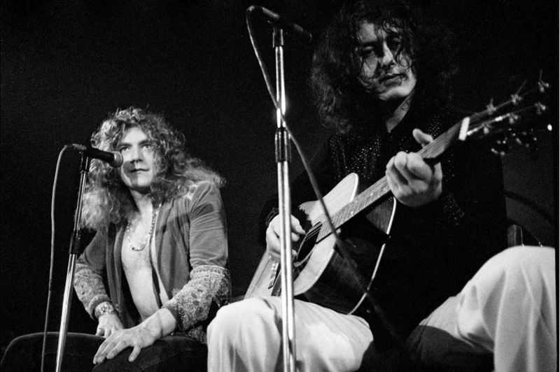 Led Zeppelin: Pictures show first concert, in 1968 - BBC News