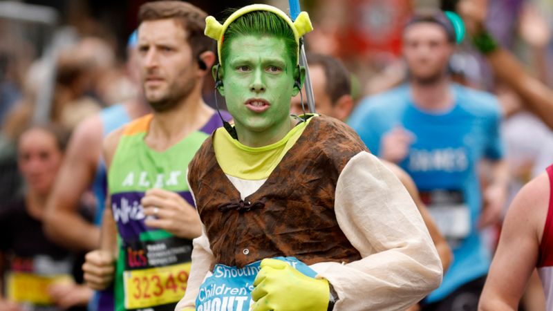 London Marathon: Guinness World Record for runner dressed as unicorn ...