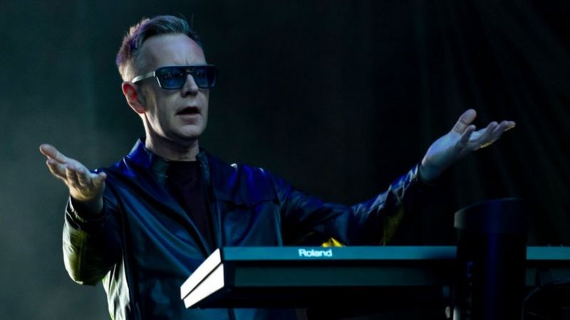Depeche Mode keyboardist Andy Fletcher dies - BBC News