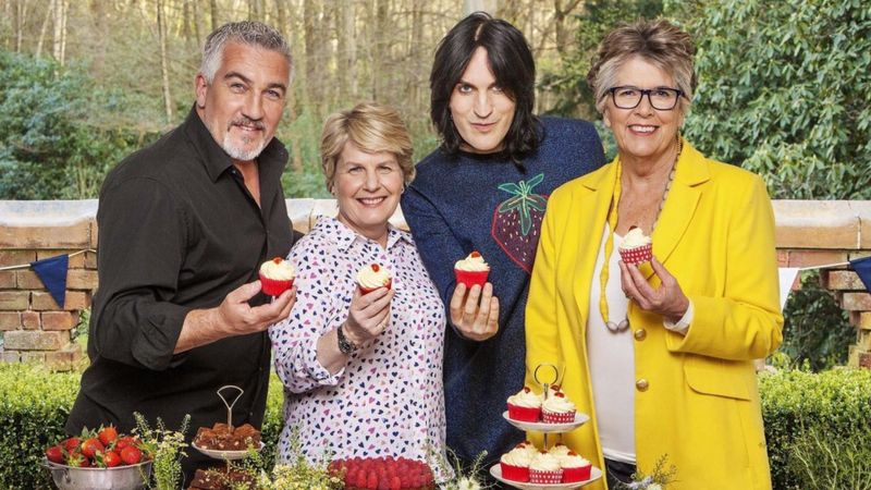 Bake Off's Noel Fielding now says he loves cake - BBC News