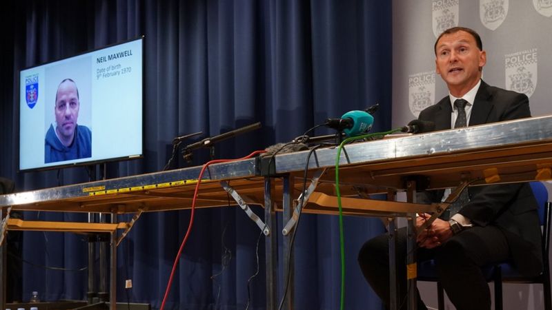 Leah Croucher: Who was murder suspect Neil Maxwell? - BBC News