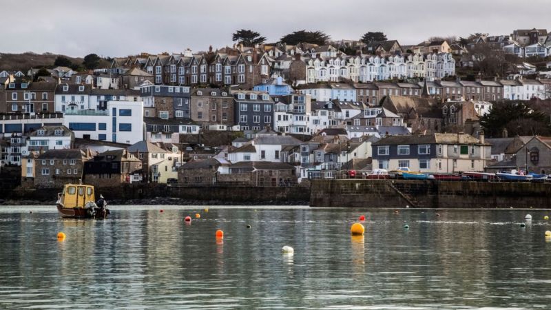 Cornwall second homes council tax rates to double - BBC News