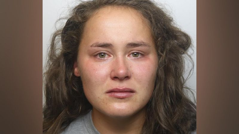 Cheshire Police employee who tipped off criminal friend is jailed - BBC ...