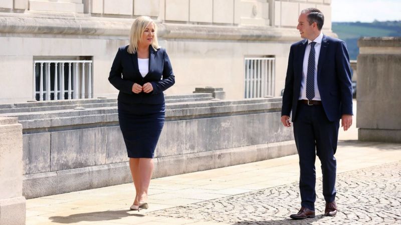 How does Northern Ireland's power-sharing government work? - BBC News