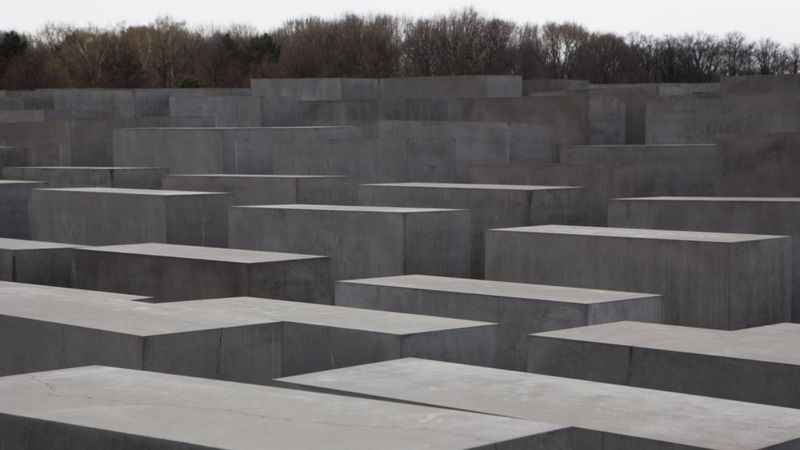What was the Holocaust? - BBC Newsround