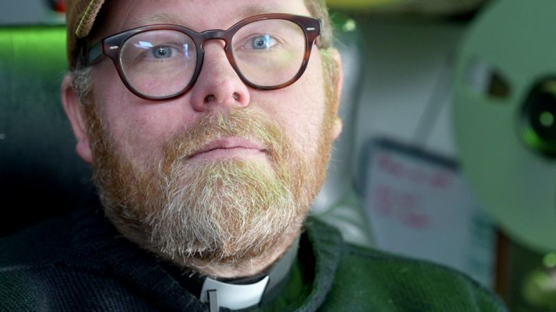 Essex vicar Rev Matthew Simpkins creates song from cancer scanner - BBC ...