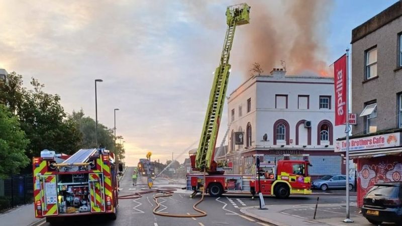 Brixton fire: Residents told to shut windows over waste site blaze ...