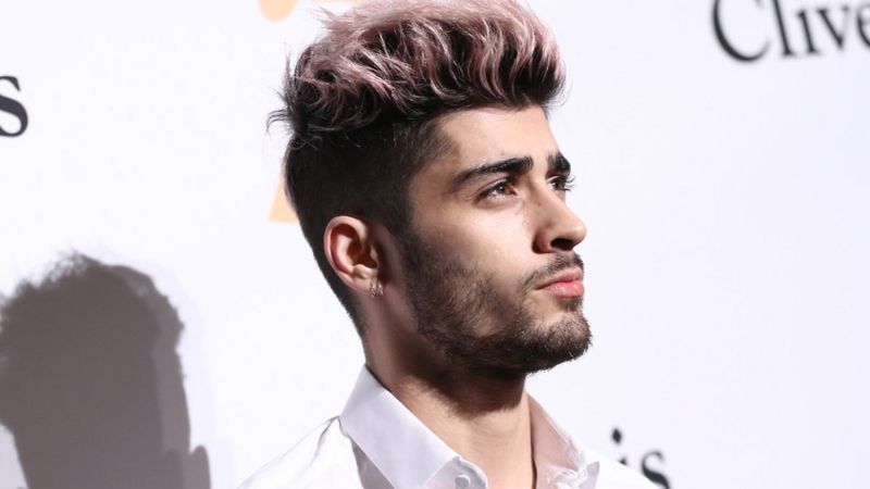 Zayn Malik tops UK album chart with debut - BBC News