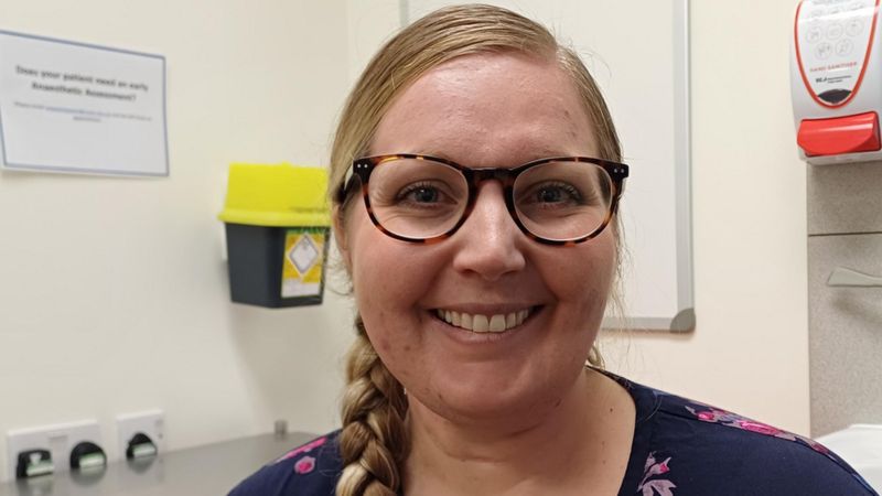 Concerns voiced over rise in mouth cancer in younger patients - BBC News