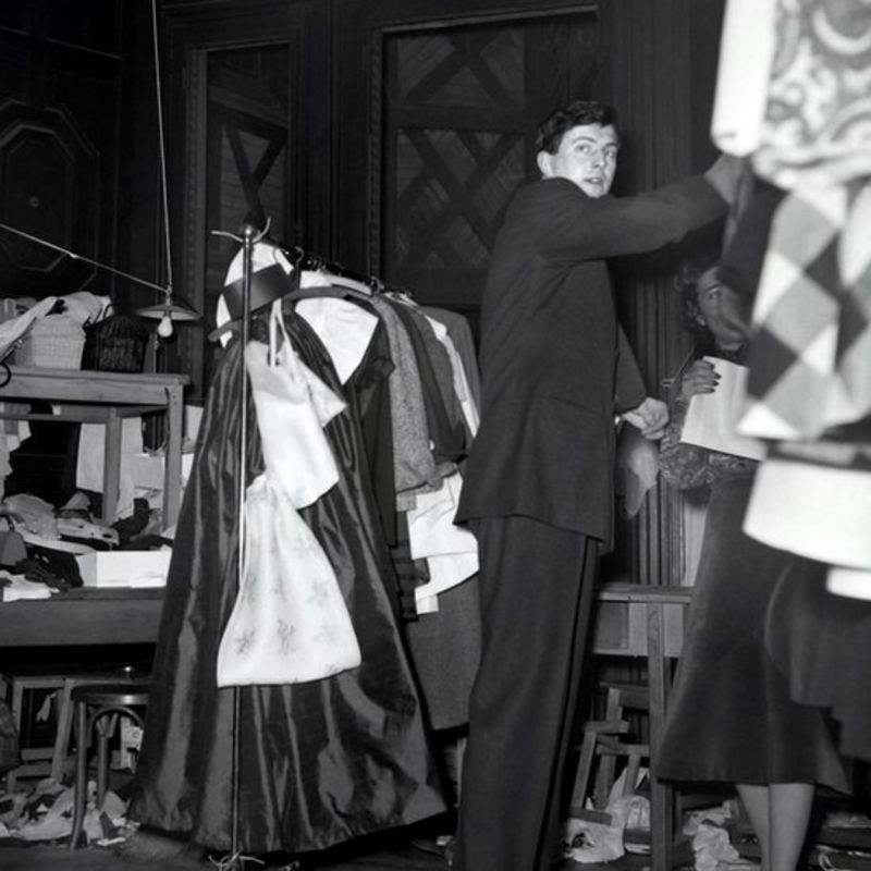 Hubert de Givenchy: A career in pictures - BBC News