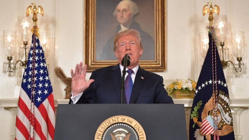 Estados Unidos, Francia y Reino Unido lanzan un ataque contra Siria en respuesta al supuesto uso ...