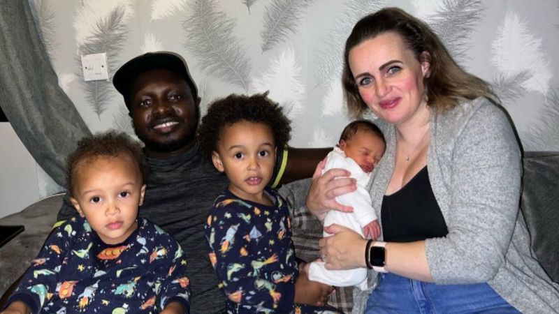 Hiliaeth gan Gymry Cymraeg 'mewn bywyd bob dydd' - BBC Cymru Fyw