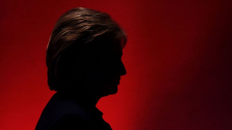 Wikileaks Email Hack Shows Clinton Aides Infighting Bbc News