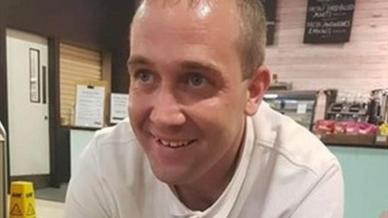 Blackpool crash: Family pay tribute to e-scooter rider - BBC News