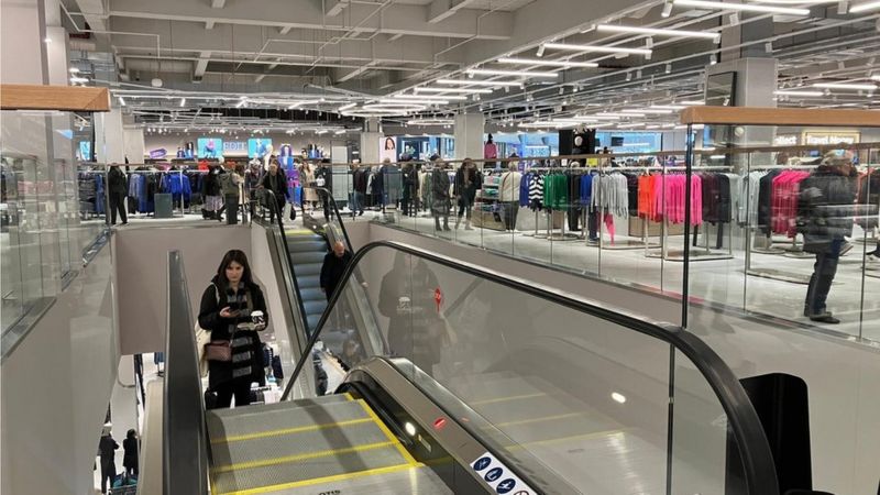 M&S launches new store in Birmingham's Bullring - BBC News
