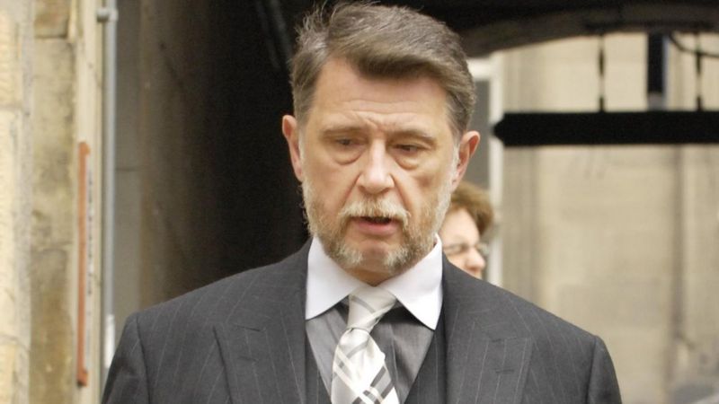 Report reveals Donald Findlay QC as top legal aid earner - BBC News