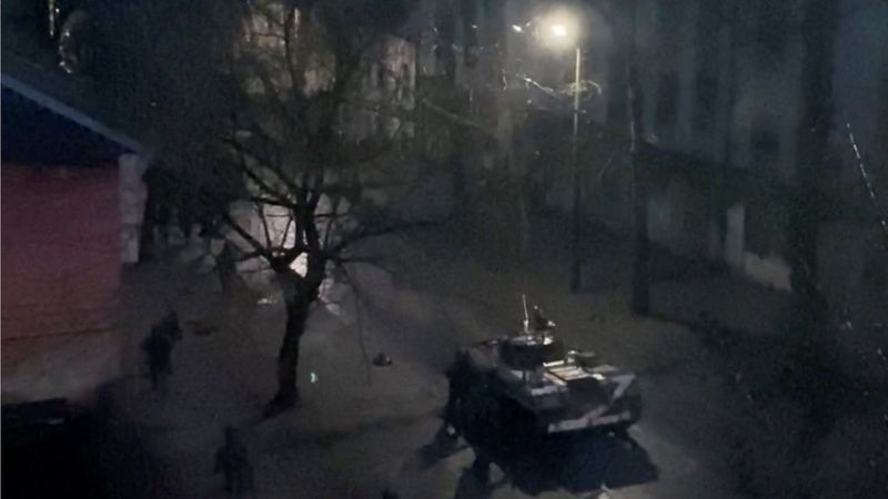 Ukraine: Russia faces war crimes investigation - BBC News