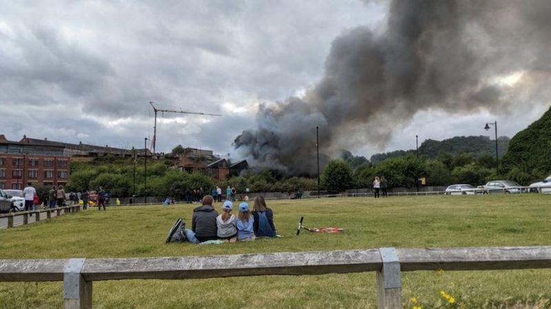North Shields fire: Firefighters tackle huge blaze near Fish Quay - BBC ...