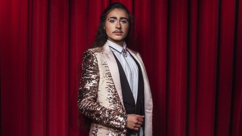 Meet the kings and queens from London's drag scene - BBC News