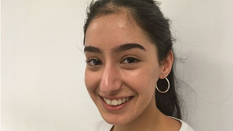 'I want to be the first in my family at university' - BBC News