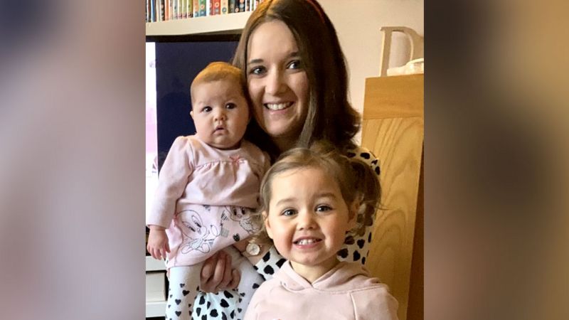 Online red books and 'family hubs' to help new parents - BBC News