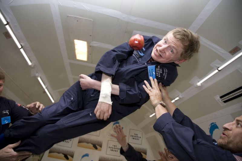 The day that Stephen Hawking soared like Superman - BBC News