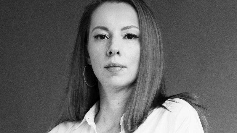 Meghan Murphy: Canadian feminist's trans talk sparks uproar - BBC News