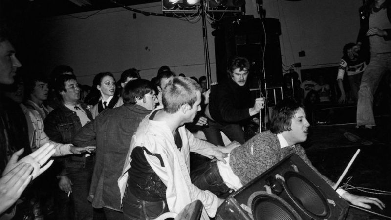 A time when gigs were violent - BBC News