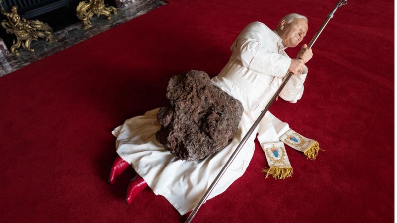 Praying Hitler on display at Churchill's birthplace - BBC News
