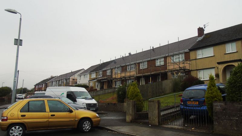 Pontypool: Struggles and opportunity in a valleys town - BBC News