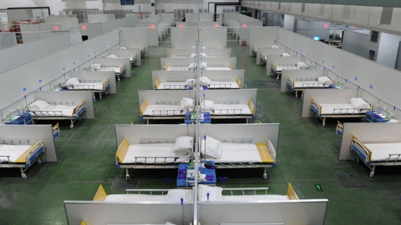 China Covid: Panic and fear drove iPhone factory breakout - BBC News