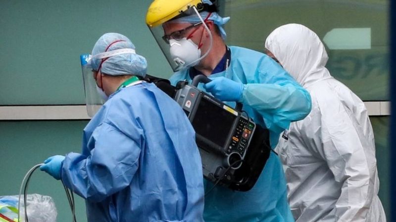 Coronavirus: UK failed to stockpile crucial PPE - BBC News