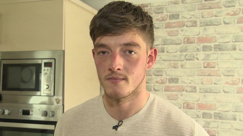 Anorexia: 'I'd never heard of a lad getting an eating disorder' - BBC News