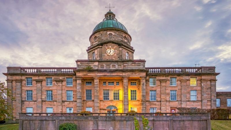 Hospital patients in Elgin moved due to Legionella risk - BBC News