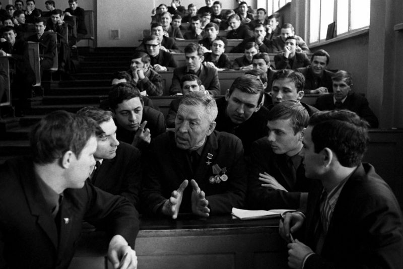 Alexei Stakhanov: The USSR's superstar miner - BBC News