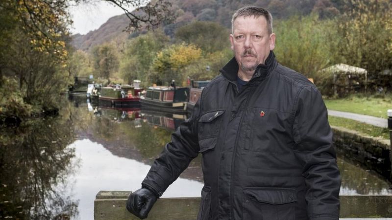 Lindsay Rimer death: Man talks of 1995 canal body find - BBC News