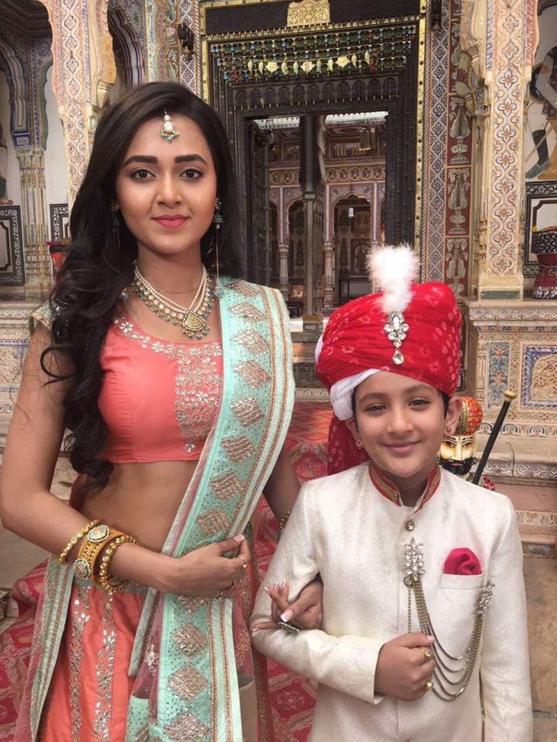 Sheekadan jacaylka een caadiga ahayn maxaa hawada Hindiya looga saaray ...